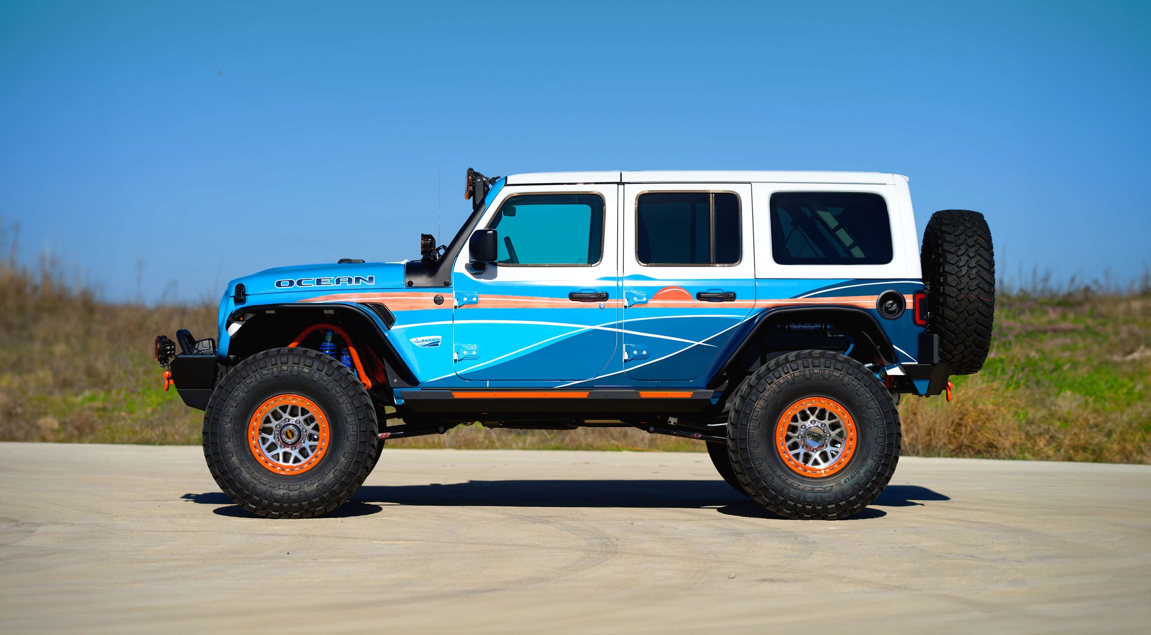 Alpine Rebel Off Road Edition Jeep - Ocean