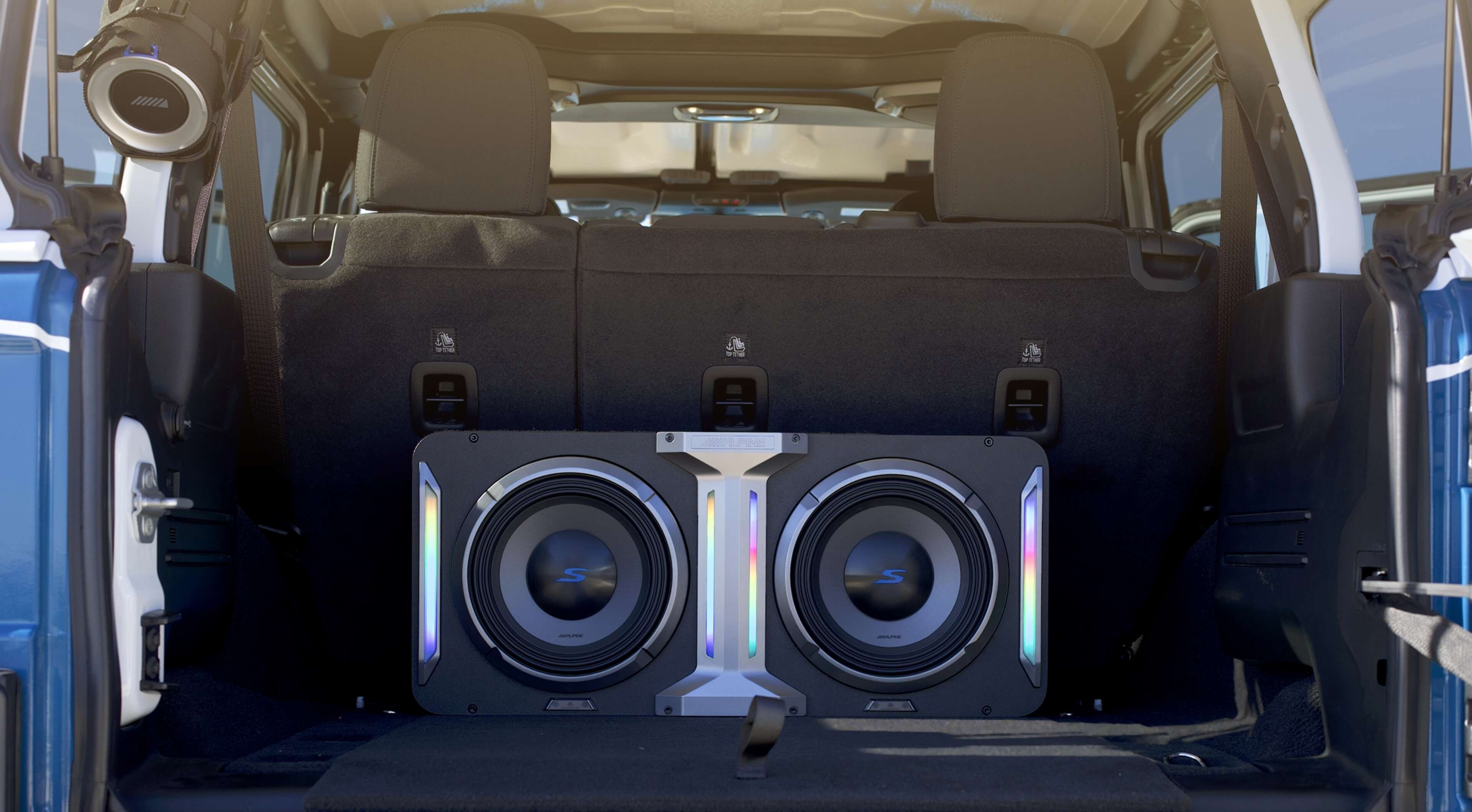 Alpine Rebel Off Road Edition Jeep - Ocean